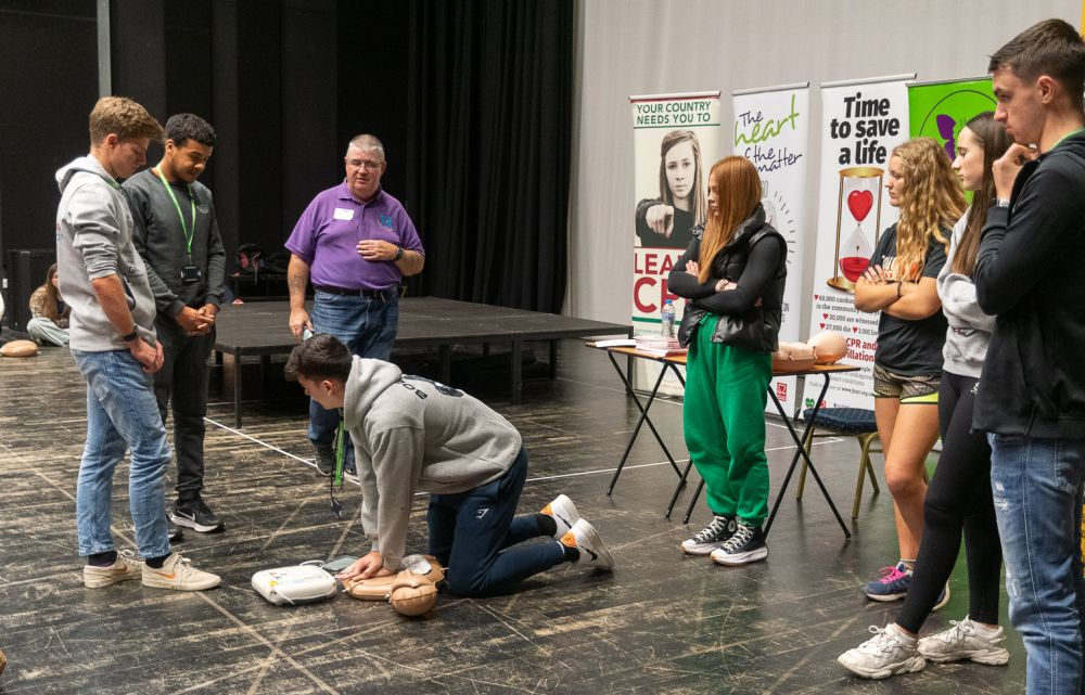 Students learn life-saving skills as part of campaign | Loughborough ...