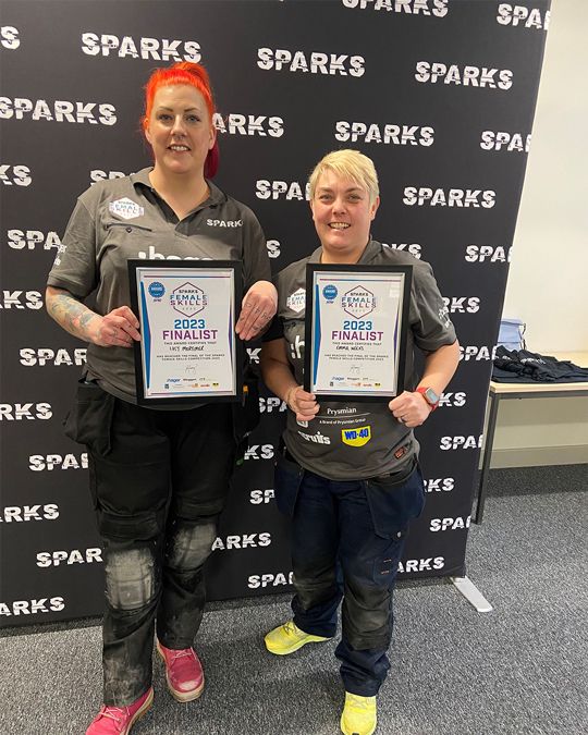 JTL Apprentices Lucy Mortimer and Emma Weeks Win Heat to Reach Sparks ...